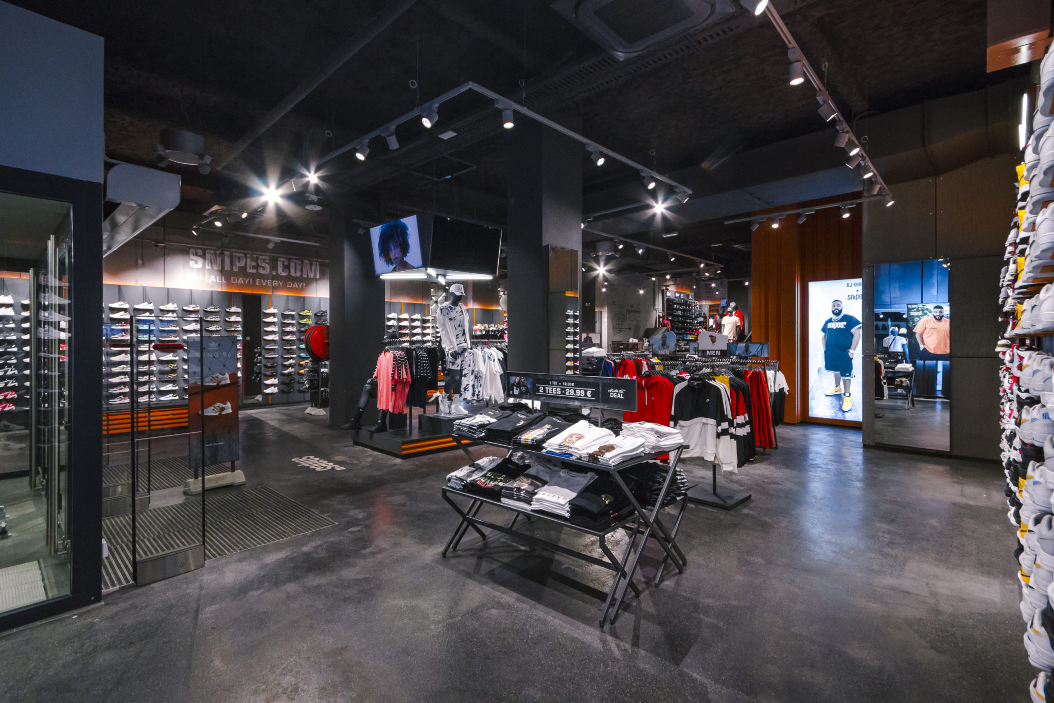 Stores - SNIPES Press